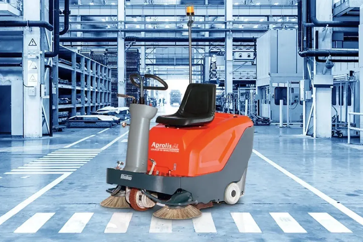 Hako Sweepmaster B 800R ride-on sweeper | Aprolis Loueur de manutention